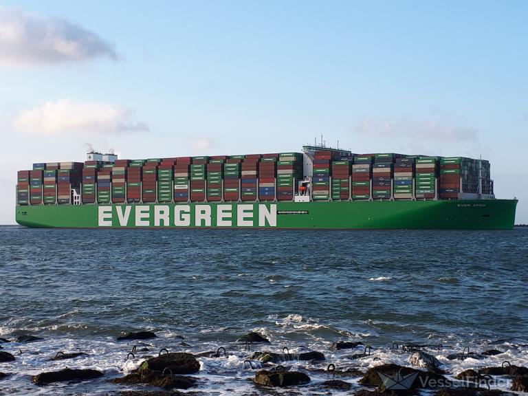 EVER APEX - CARGOHOLIDAYS CARGO HOLIDAY VESSEL HOLIDAY SHIP HOLIDAY SEA ...